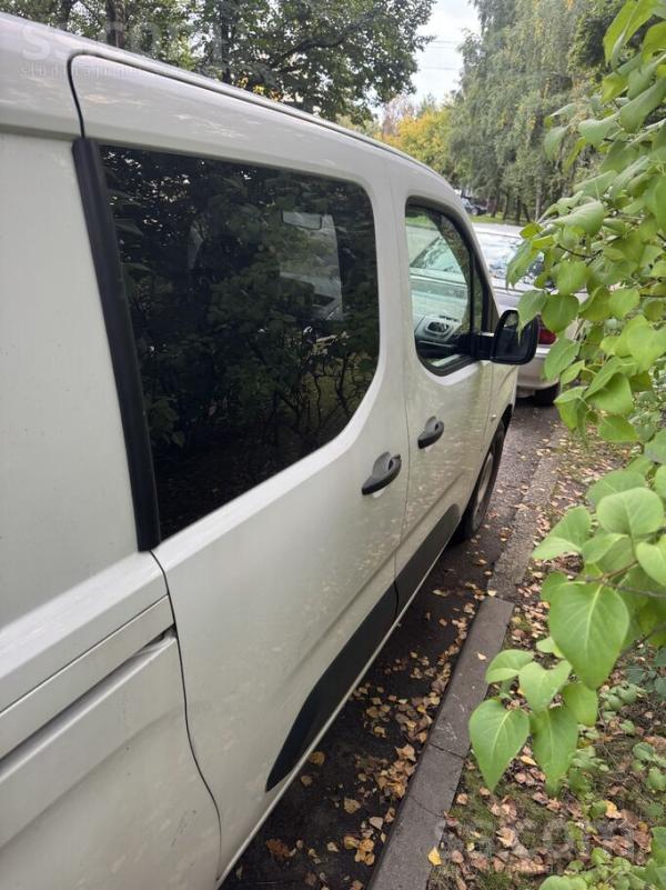 Balts Peugeot Partner 2020 Rīga, ar dzinēja tilpumu 1.50 L un nobraukumu 190 tūkst. km par 9500 €, foto 6 vietnē AUTOMOTO.COM.LV