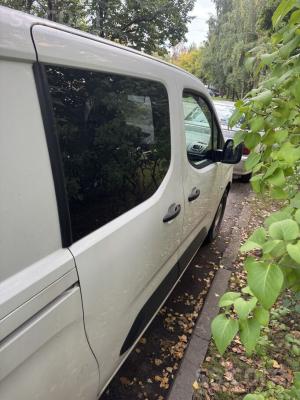 Balts Peugeot Partner 2020 Rīga, ar dzinēja tilpumu 1.50 L un nobraukumu 190 tūkst. km par 9500 €, foto 6 vietnē AUTOMOTO.COM.LV