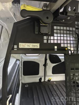 Balts Peugeot Partner 2020 Rīga, ar dzinēja tilpumu 1.50 L un nobraukumu 190 tūkst. km par 9500 €, foto 10 vietnē AUTOMOTO.COM.LV