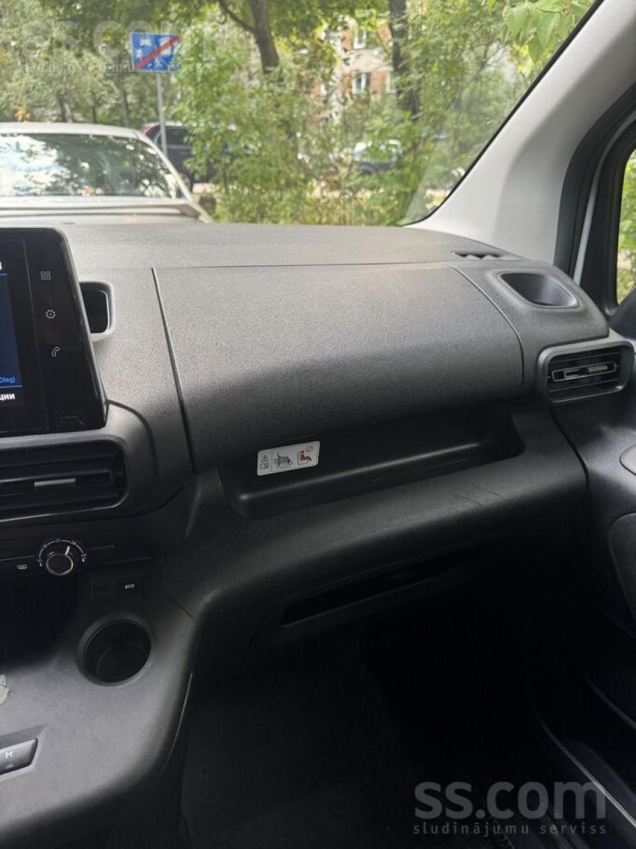 Balts Peugeot Partner 2020 Rīga, ar dzinēja tilpumu 1.50 L un nobraukumu 190 tūkst. km par 9500 €, foto 17 vietnē AUTOMOTO.COM.LV