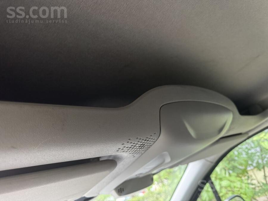 Balts Peugeot Partner 2020 Rīga, ar dzinēja tilpumu 1.50 L un nobraukumu 190 tūkst. km par 9500 €, foto 20 vietnē AUTOMOTO.COM.LV