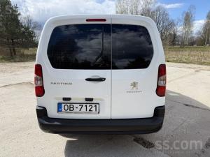 Белый Пежо Partner 2022 в Валмиера, объемом двигателя 1.50 л и пробегом 212 тыс. км за 13490 €, фото 8 на AUTOMOTO.COM.LV