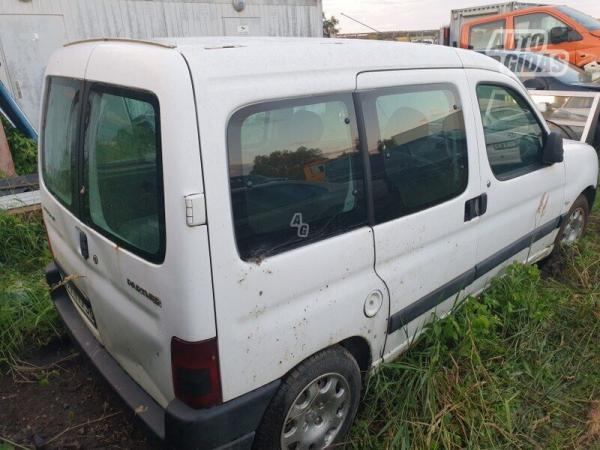 Balts Peugeot Partner 2003 Viļņa, ar dzinēja tilpumu 1.90 L un nobraukumu 239 tūkst. km par 80 €, foto 4 vietnē AUTOMOTO.COM.LV