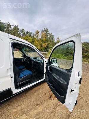 White Peugeot Partner 2004 in Riga, with an engine capacity of 1.80 L and mileage of 180 thousand km for 2000 €, photo 6 on AUTOMOTO.COM.LV