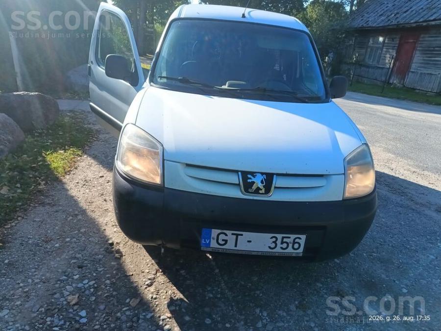 Balts Peugeot Partner 2007 Limbaži, ar dzinēja tilpumu 1.60 L un nobraukumu 449 tūkst. km par 700 €, foto 5 vietnē AUTOMOTO.COM.LV