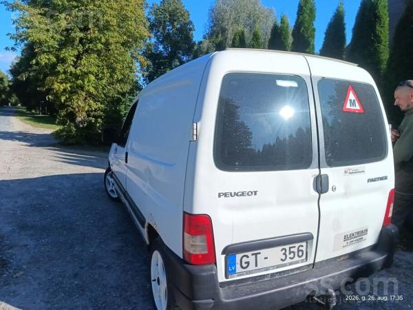 Balts Peugeot Partner 2007 Limbaži, ar dzinēja tilpumu 1.60 L un nobraukumu 449 tūkst. km par 700 €, foto 7 vietnē AUTOMOTO.COM.LV