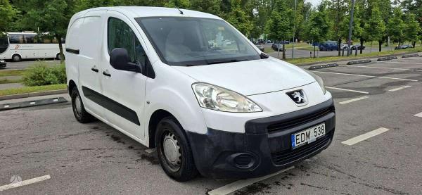 Balts Peugeot Partner 2009 Viļņa, ar dzinēja tilpumu 1.60 L un nobraukumu 338 tūkst. km par 500 €, foto 4 vietnē AUTOMOTO.COM.LV
