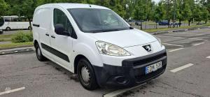 White Peugeot Partner 2009 in Vilnius, with an engine capacity of 1.60 L and mileage of 338 thousand km for 500 €, photo 5 on AUTOMOTO.COM.LV