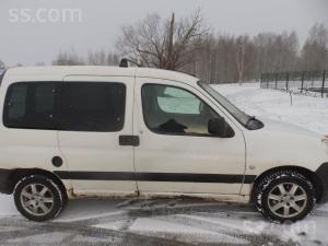 White Peugeot Partner 2010 in Riga, with an engine capacity of 1.40 L and mileage of 310 thousand km for 600 €, photo 5 on AUTOMOTO.COM.LV