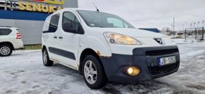 White Peugeot Partner 2010 in Riga, with an engine capacity of 1.60 L and mileage of 243 thousand km for 1950 €, photo 18 on AUTOMOTO.COM.LV