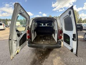 Balts Peugeot Partner 2011 Rīga, ar dzinēja tilpumu 1.60 L un nobraukumu 0 tūkst. km par 1300 €, foto 11 vietnē AUTOMOTO.COM.LV