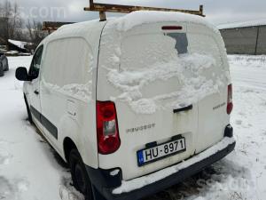 Balts Peugeot Partner 2011 Rīga, ar dzinēja tilpumu 1.50 L un nobraukumu 299 tūkst. km par 450 €, foto 6 vietnē AUTOMOTO.COM.LV