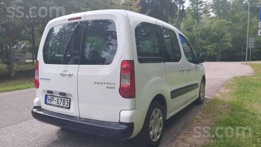 Balts Peugeot Partner 2011 Alūksne, ar dzinēja tilpumu 1.60 L un nobraukumu 0 tūkst. km par 1950 €, foto 6 vietnē AUTOMOTO.COM.LV
