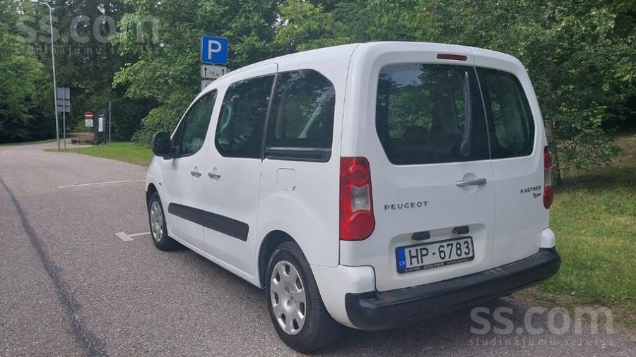 Balts Peugeot Partner 2011 Alūksne, ar dzinēja tilpumu 1.60 L un nobraukumu 0 tūkst. km par 1950 €, foto 7 vietnē AUTOMOTO.COM.LV