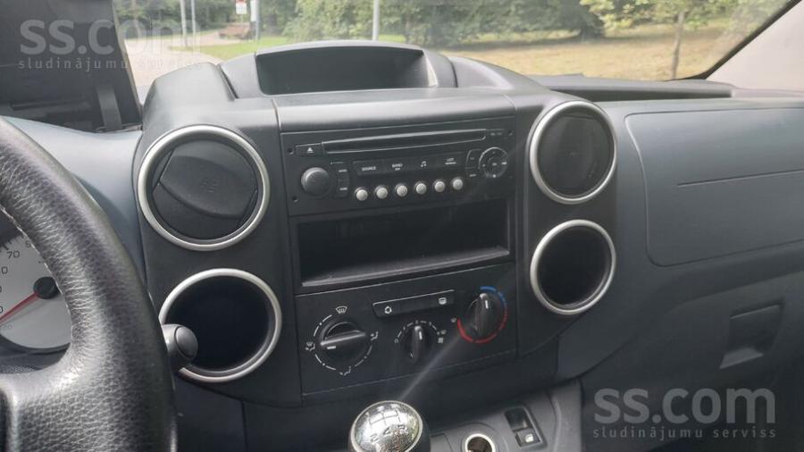 Balts Peugeot Partner 2011 Alūksne, ar dzinēja tilpumu 1.60 L un nobraukumu 0 tūkst. km par 1950 €, foto 18 vietnē AUTOMOTO.COM.LV