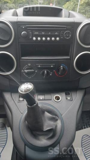 Balts Peugeot Partner 2011 Alūksne, ar dzinēja tilpumu 1.60 L un nobraukumu 0 tūkst. km par 1950 €, foto 20 vietnē AUTOMOTO.COM.LV