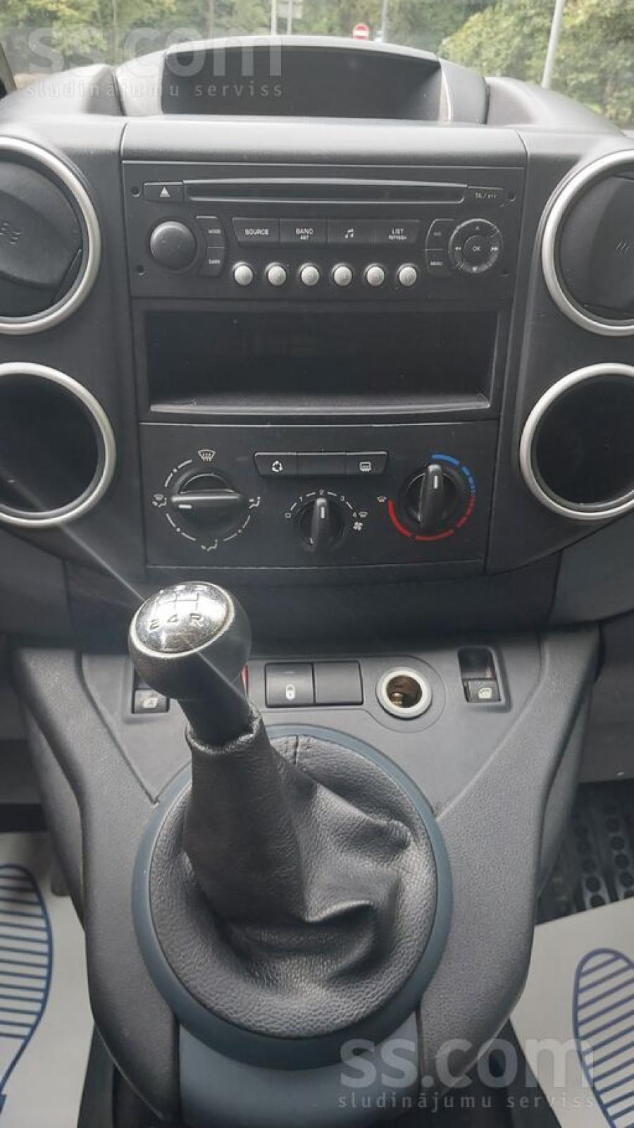 Balts Peugeot Partner 2011 Alūksne, ar dzinēja tilpumu 1.60 L un nobraukumu 0 tūkst. km par 1950 €, foto 20 vietnē AUTOMOTO.COM.LV