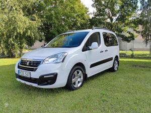 Balts Peugeot Partner 2012 Pakruojis, ar dzinēja tilpumu 1.60 L un nobraukumu 188 tūkst. km par 4450 €, foto 7 vietnē AUTOMOTO.COM.LV