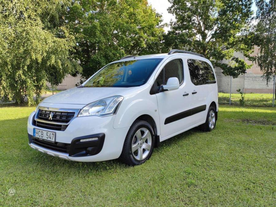 Balts Peugeot Partner 2012 Pakruojis, ar dzinēja tilpumu 1.60 L un nobraukumu 188 tūkst. km par 4450 €, foto 7 vietnē AUTOMOTO.COM.LV