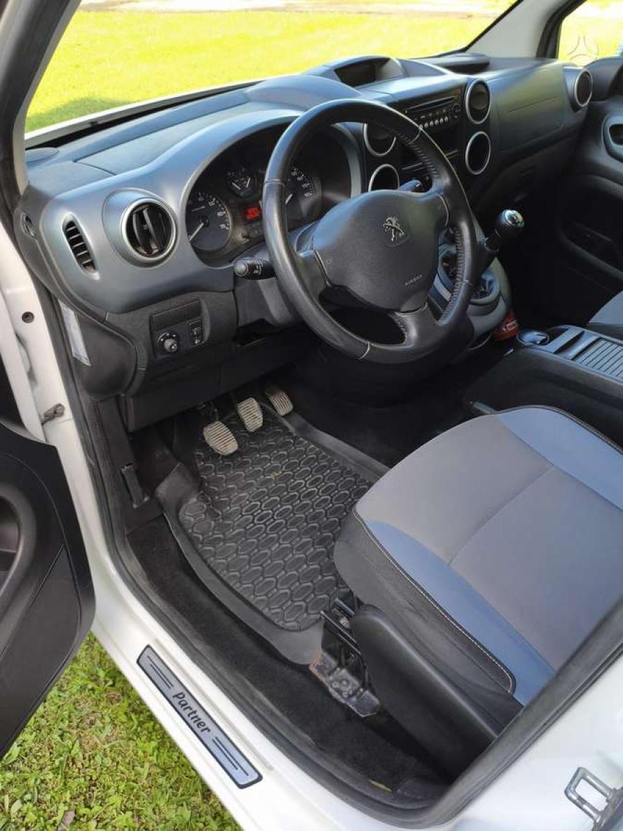 Balts Peugeot Partner 2012 Pakruojis, ar dzinēja tilpumu 1.60 L un nobraukumu 188 tūkst. km par 4450 €, foto 21 vietnē AUTOMOTO.COM.LV