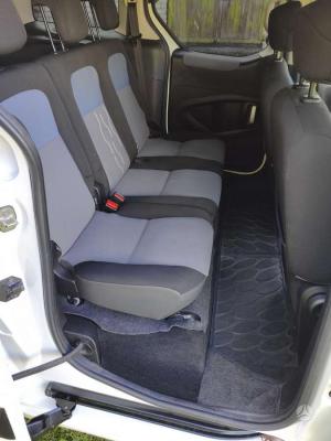 Balts Peugeot Partner 2012 Pakruojis, ar dzinēja tilpumu 1.60 L un nobraukumu 188 tūkst. km par 4450 €, foto 23 vietnē AUTOMOTO.COM.LV