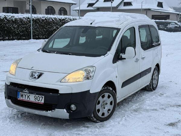 Balts Peugeot Partner 2015 Kauņa, ar dzinēja tilpumu 1.56 L un nobraukumu 250 tūkst. km par 3300 €, foto 2 vietnē AUTOMOTO.COM.LV