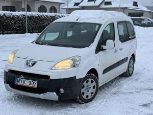 White Peugeot Partner 2015 in Kaunas, with an engine capacity of 1.56 L and mileage of 250 thousand km for 3300 €, photo 2 on AUTOMOTO.COM.LV