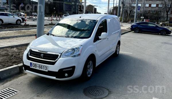 Balts Peugeot Partner 2016 Rīga, ar dzinēja tilpumu 1.60 L un nobraukumu 197 tūkst. km par 4850 €, foto 1 vietnē AUTOMOTO.COM.LV