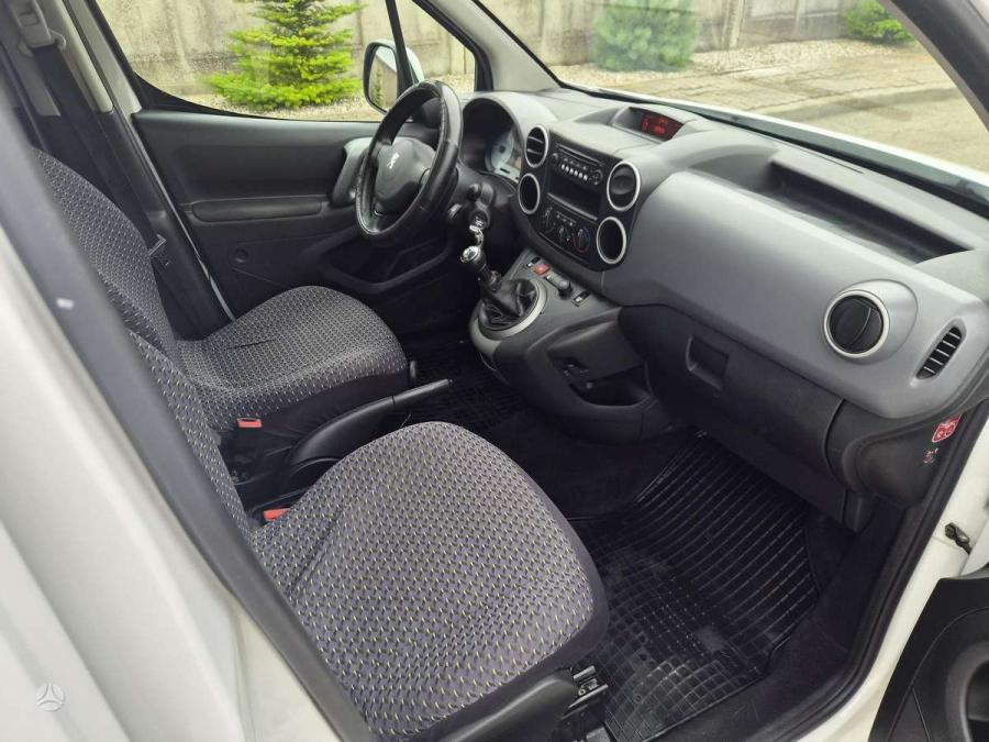Balts Peugeot Partner 2017 Mažeikiai, ar dzinēja tilpumu 1.56 L un nobraukumu 295 tūkst. km par 3650 €, foto 9 vietnē AUTOMOTO.COM.LV
