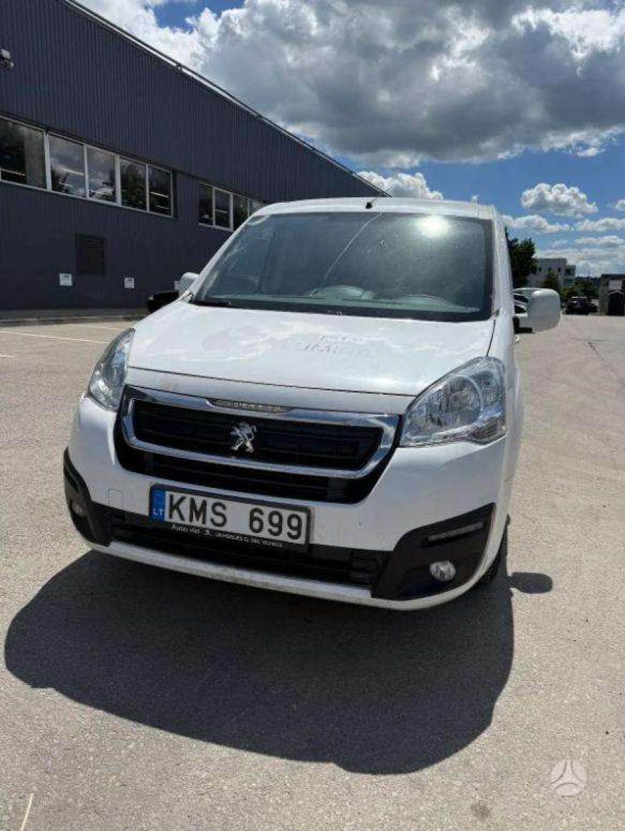White Peugeot Partner 2018 in Kaunas, with an engine capacity of 1.56 L and mileage of 184 thousand km for 4500 €, photo 1 on AUTOMOTO.COM.LV