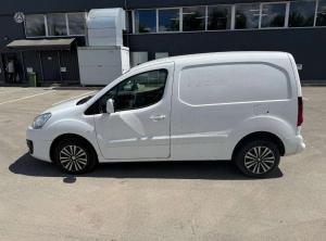White Peugeot Partner 2018 in Kaunas, with an engine capacity of 1.56 L and mileage of 184 thousand km for 4500 €, photo 6 on AUTOMOTO.COM.LV