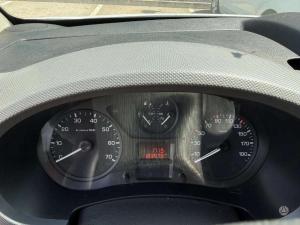 White Peugeot Partner 2018 in Kaunas, with an engine capacity of 1.56 L and mileage of 184 thousand km for 4500 €, photo 8 on AUTOMOTO.COM.LV