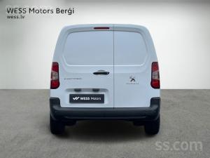 Balts Peugeot Partner 2019 Rīga, ar dzinēja tilpumu 1.50 L un nobraukumu 192 tūkst. km par 8500 €, foto 4 vietnē AUTOMOTO.COM.LV