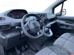 Balts Peugeot Partner 2019 Rīga, ar dzinēja tilpumu 1.50 L un nobraukumu 192 tūkst. km par 8500 €, foto 6 vietnē AUTOMOTO.COM.LV