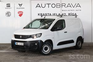 White Peugeot Partner 2019 in Riga, with an engine capacity of 1.60 L and mileage of 139 thousand km for 7400 €, photo  on AUTOMOTO.COM.LV