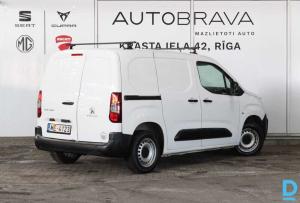 Balts Peugeot Partner 2019 Rīga, ar dzinēja tilpumu 1.60 L un nobraukumu 139 tūkst. km par 7400 €, foto 2 vietnē AUTOMOTO.COM.LV