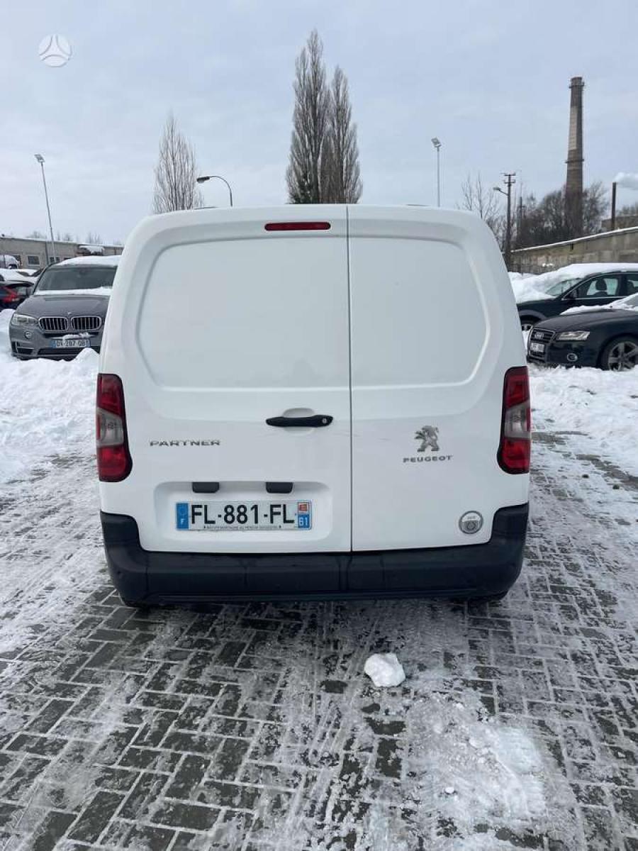 Balts Peugeot Partner 2019 Tauragė, ar dzinēja tilpumu 1.50 L un nobraukumu 206 tūkst. km par 6400 €, foto 5 vietnē AUTOMOTO.COM.LV