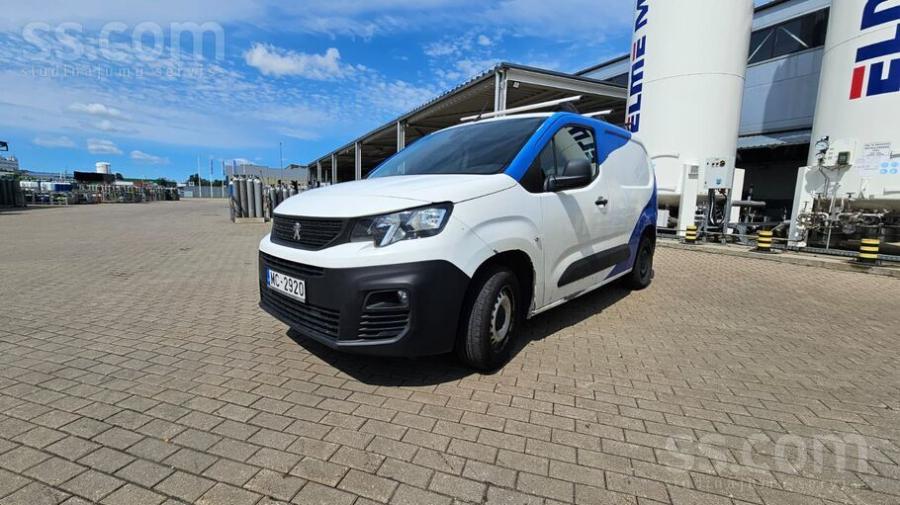 Balts Peugeot Partner 2019 Rīga, ar dzinēja tilpumu 1.60 L un nobraukumu 307 tūkst. km par 4850 €, foto 1 vietnē AUTOMOTO.COM.LV