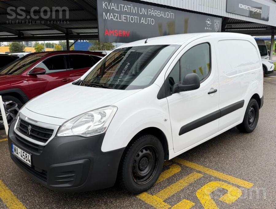 Balts Peugeot Partner 2019 Rīga, ar dzinēja tilpumu 1.60 L un nobraukumu 197 tūkst. km par 8500 €, foto 1 vietnē AUTOMOTO.COM.LV