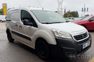 Balts Peugeot Partner 2019 Rīga, ar dzinēja tilpumu 1.60 L un nobraukumu 197 tūkst. km par 8500 €, foto 3 vietnē AUTOMOTO.COM.LV