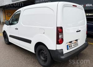 Balts Peugeot Partner 2019 Rīga, ar dzinēja tilpumu 1.60 L un nobraukumu 197 tūkst. km par 8500 €, foto 4 vietnē AUTOMOTO.COM.LV