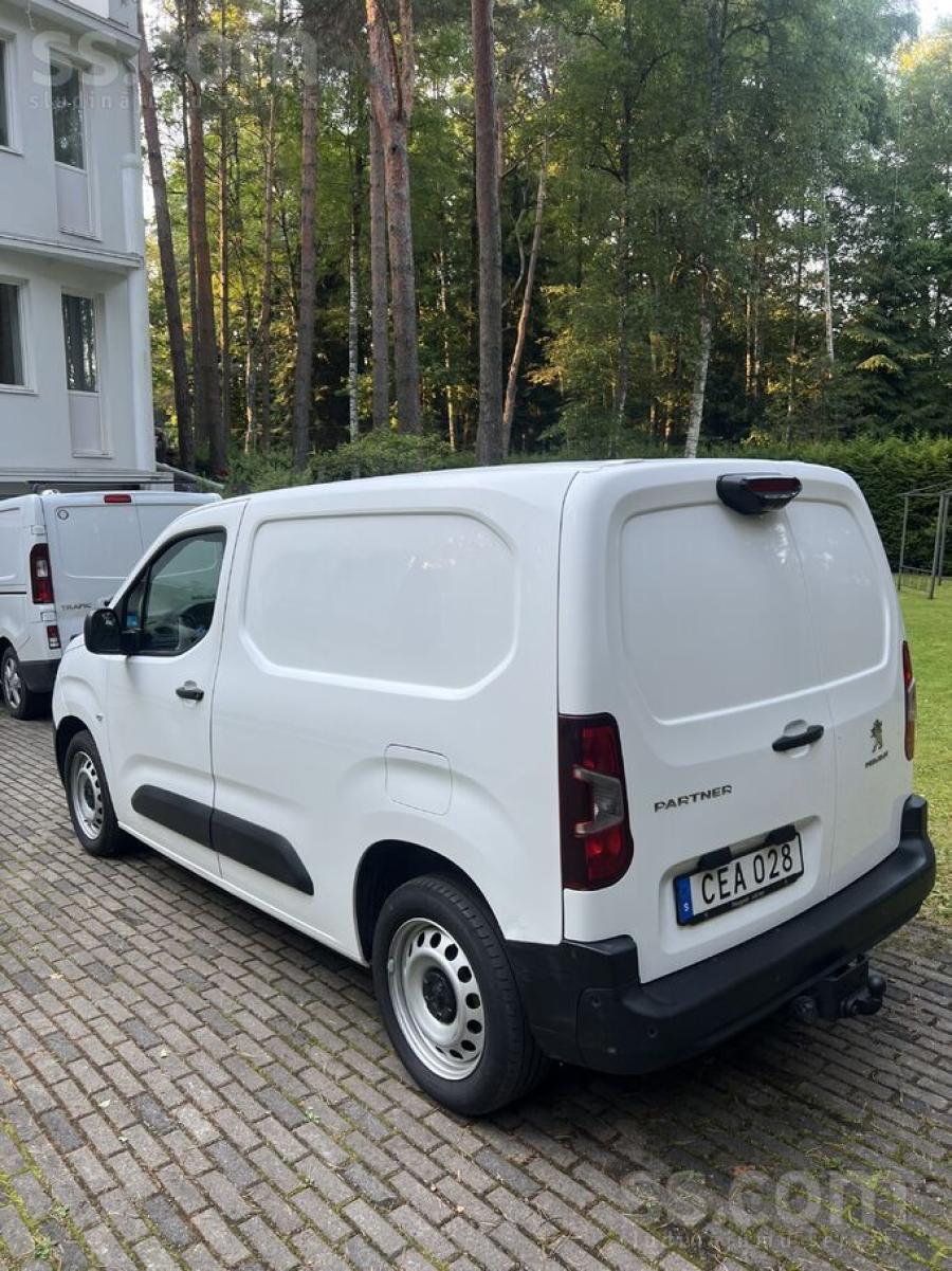 Белый Пежо Partner 2020 в Рига, объемом двигателя 1.50 л и пробегом 133 тыс. км за 11000 €, фото 28 на AUTOMOTO.COM.LV