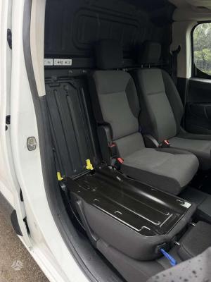 White Peugeot Partner 2020 in Vilnius, with an engine capacity of 1.50 L and mileage of 238 thousand km for 6150 €, photo 22 on AUTOMOTO.COM.LV