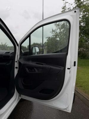White Peugeot Partner 2020 in Vilnius, with an engine capacity of 1.50 L and mileage of 238 thousand km for 6150 €, photo 25 on AUTOMOTO.COM.LV