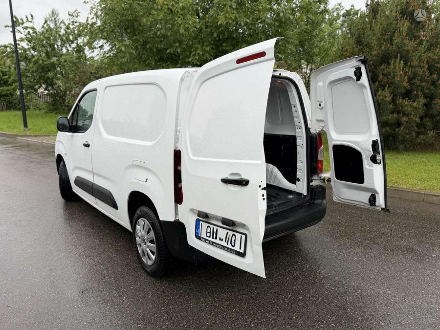 White Peugeot Partner 2020 in Vilnius, with an engine capacity of 1.50 L and mileage of 238 thousand km for 6150 €, photo 26 on AUTOMOTO.COM.LV