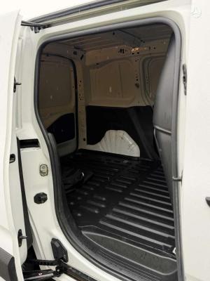 White Peugeot Partner 2020 in Vilnius, with an engine capacity of 1.50 L and mileage of 238 thousand km for 6150 €, photo 31 on AUTOMOTO.COM.LV