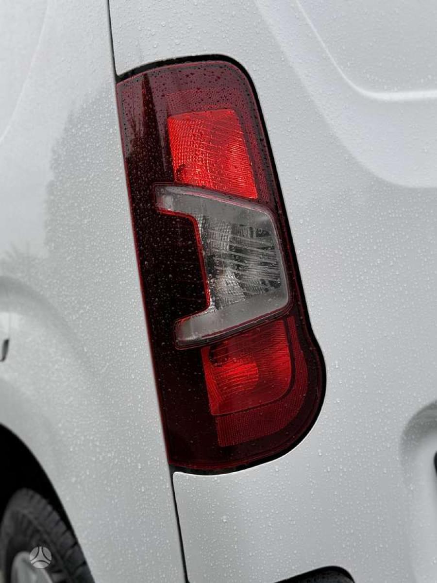 White Peugeot Partner 2020 in Vilnius, with an engine capacity of 1.50 L and mileage of 238 thousand km for 6150 €, photo 34 on AUTOMOTO.COM.LV