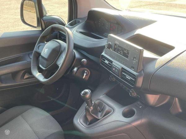 Balts Peugeot Partner 2020 Ukmergė, ar dzinēja tilpumu 1.50 L un nobraukumu 253 tūkst. km par 6500 €, foto 9 vietnē AUTOMOTO.COM.LV