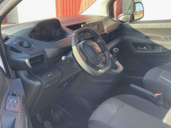 Balts Peugeot Partner 2020 Ukmergė, ar dzinēja tilpumu 1.50 L un nobraukumu 253 tūkst. km par 6500 €, foto 10 vietnē AUTOMOTO.COM.LV