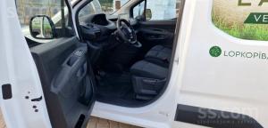White Peugeot Partner 2020 in Dobele, with an engine capacity of 1.50 L and mileage of 142 thousand km for 8990 €, photo 6 on AUTOMOTO.COM.LV